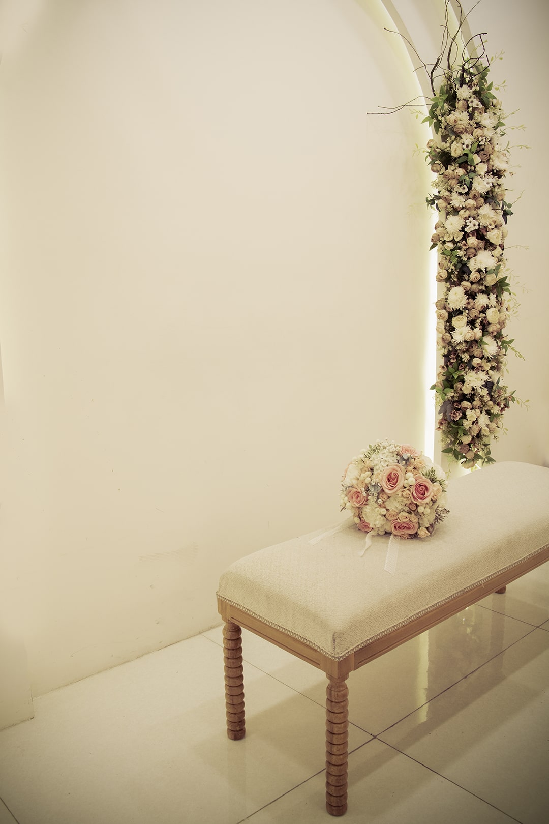 Hanieh Ghajari - Creator, Photographer & English Tutor